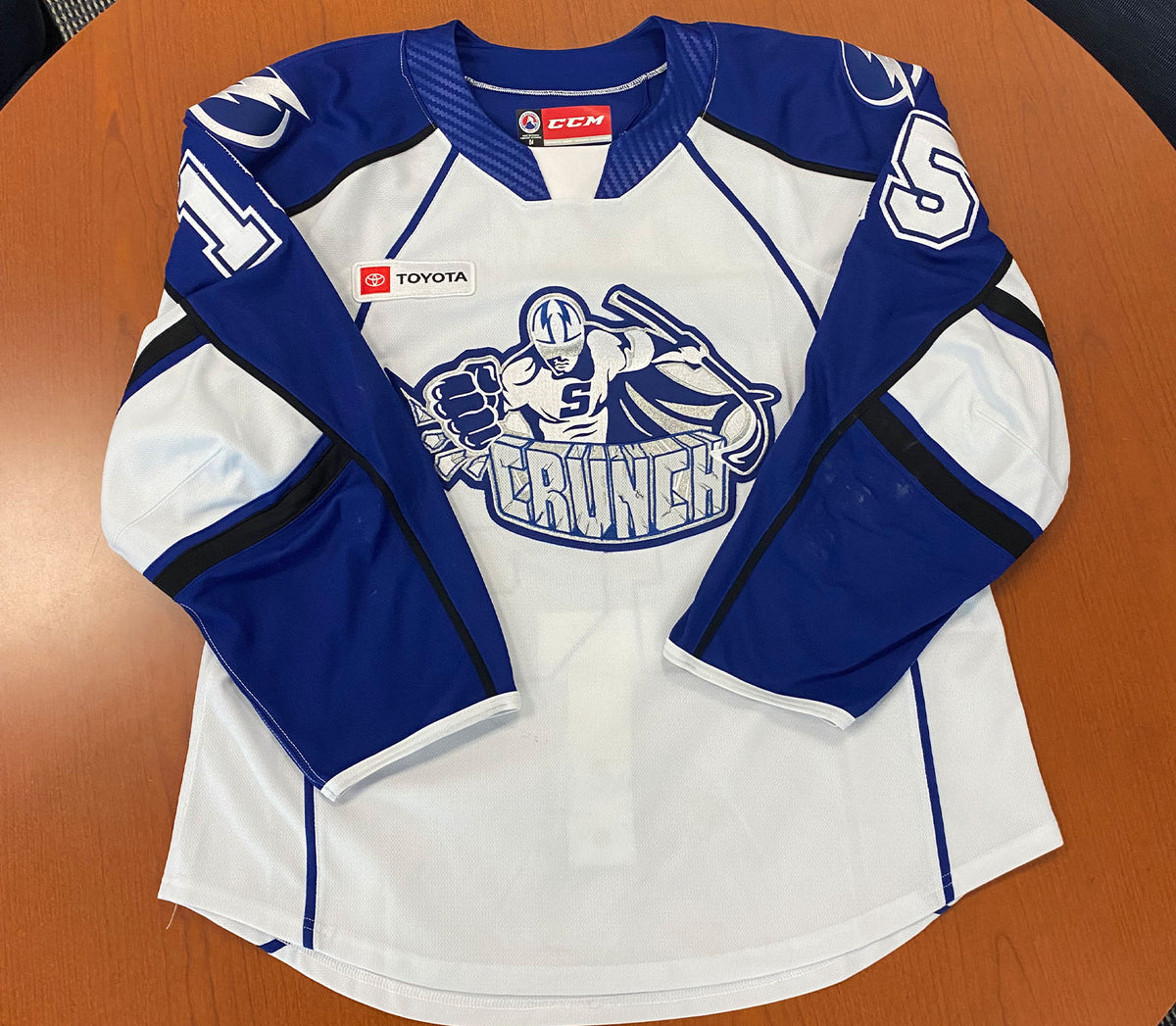 #15 Austin Magera White Jersey - 2023-24 – Syracuse Crunch Official ...