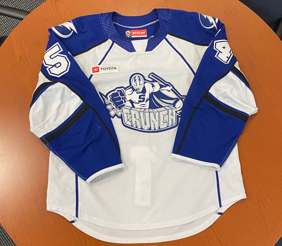 #54 Lucas Edmonds White Jersey - 2023-24 – Syracuse Crunch Official ...